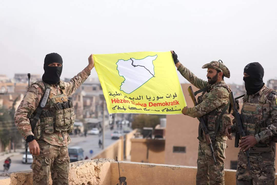 هەسەدە هەڕەشەی وەڵامدانەوەی جموجوڵی گرووپە چەکدارەکان دەکات